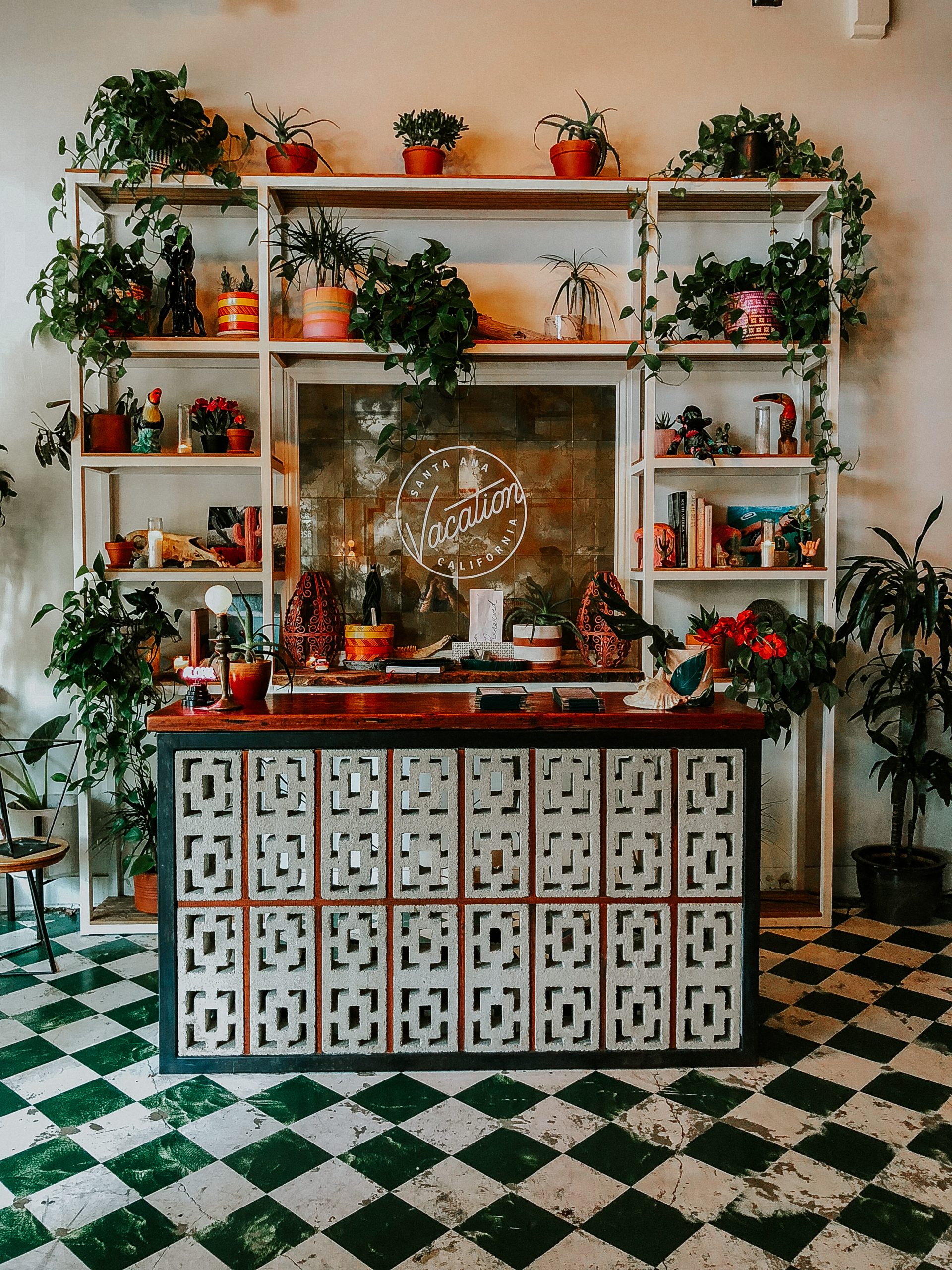 Sunday Night Drinks at Vacation Bar in Downtown Santa Ana - Tanya Antony