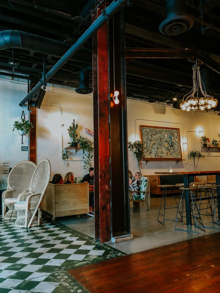 Sunday Night Drinks at Vacation Bar in Downtown Santa Ana - Tanya Antony